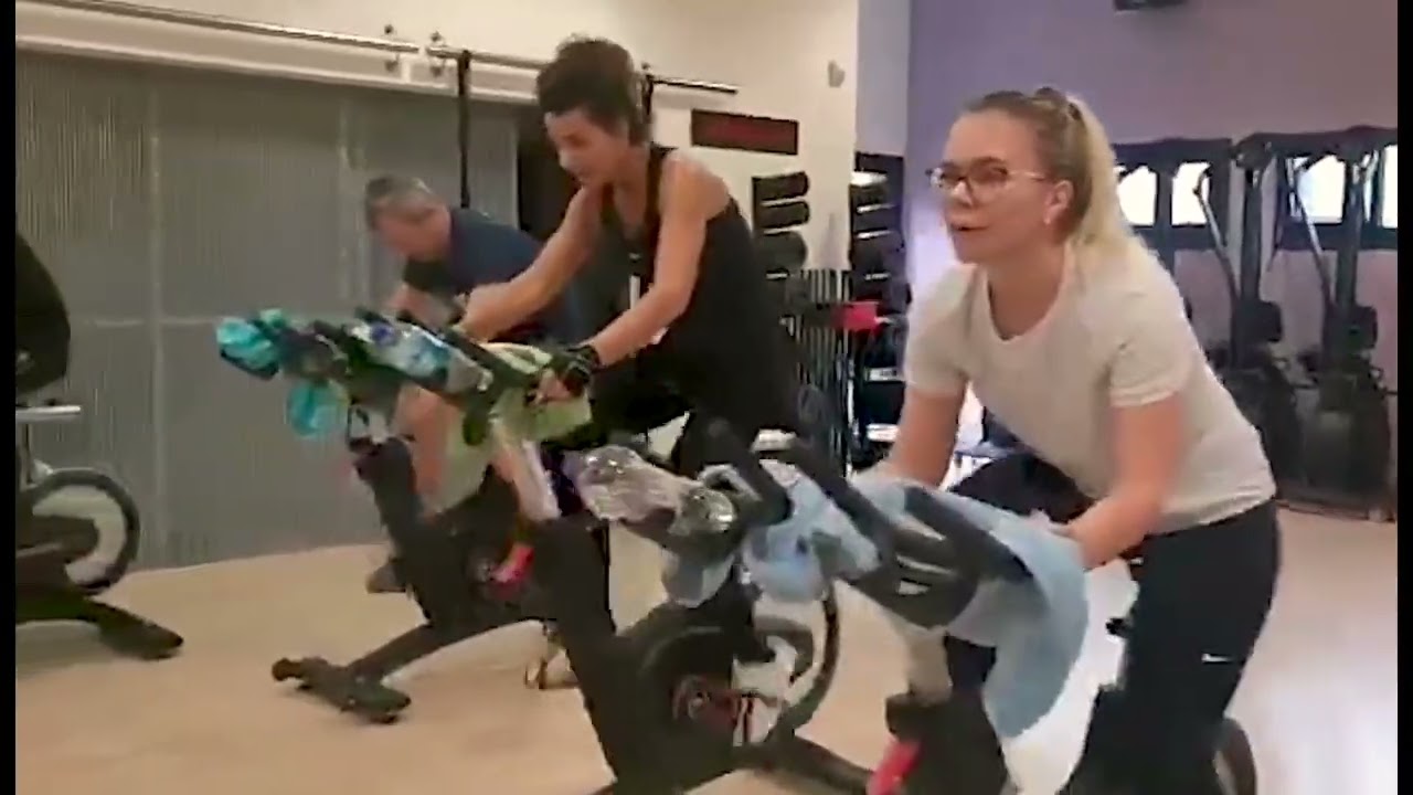 💪 COURS COLLECTIFS RPM 💦 - YouTube