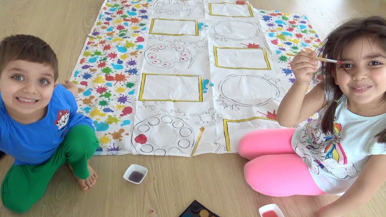 Boyama partisi yaptık oyun evinde Azra ve Selim’in dev masa örtüsü ile ...