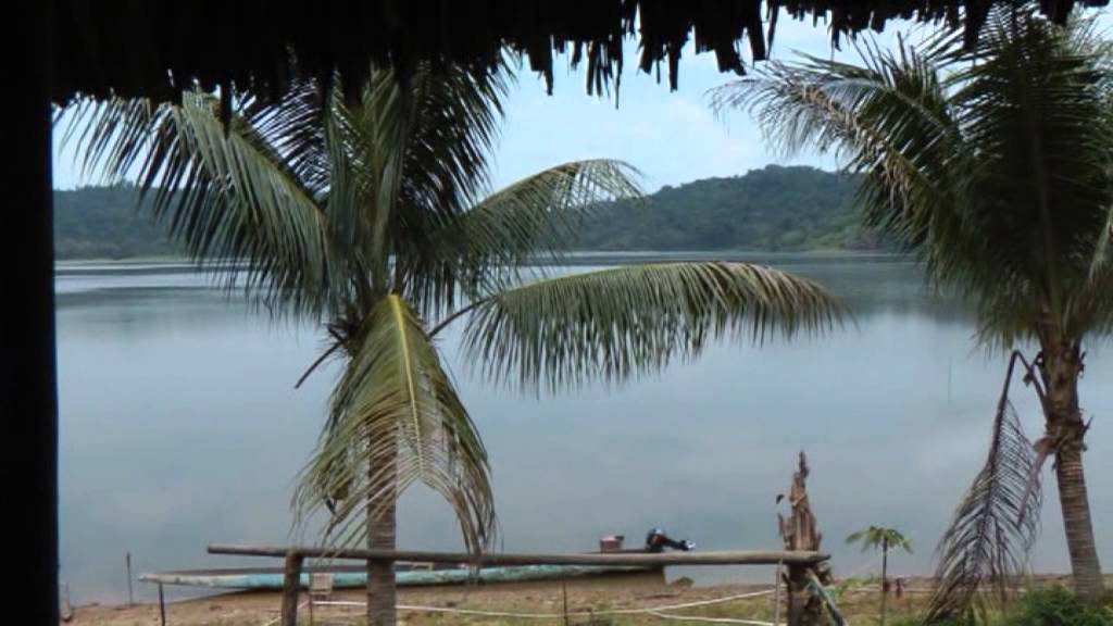 PNG Sepik Ambunti Wagu lake.mpg - YouTube