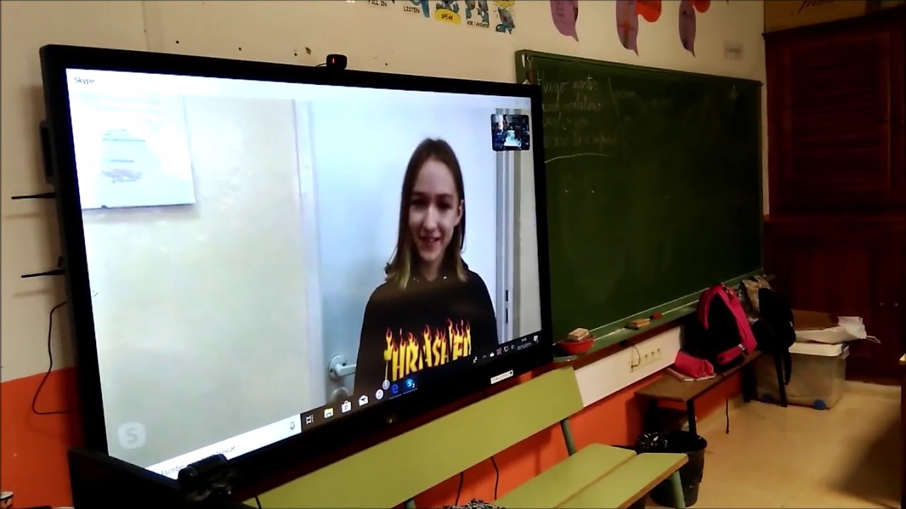 polish girl presenting in video conference - YouTube