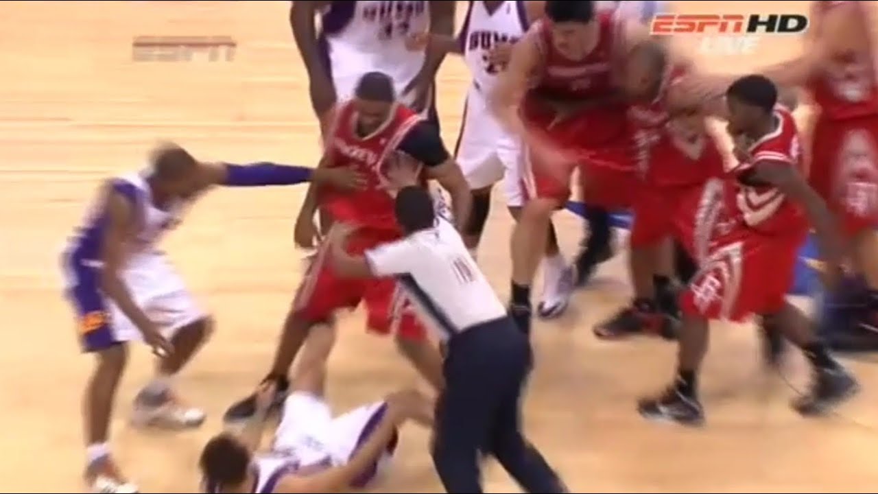 HUGE FIGHT Between Shaq & Steve Nash vs Tracy Mcgrady & Yao Ming - YouTube