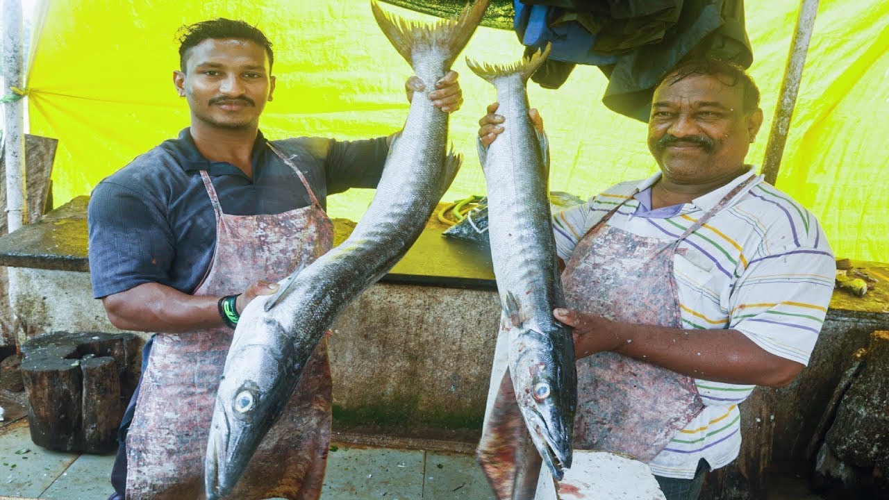 Live Fish Cutting Professional | Fisherman | 2021 Fish Market - YouTube
