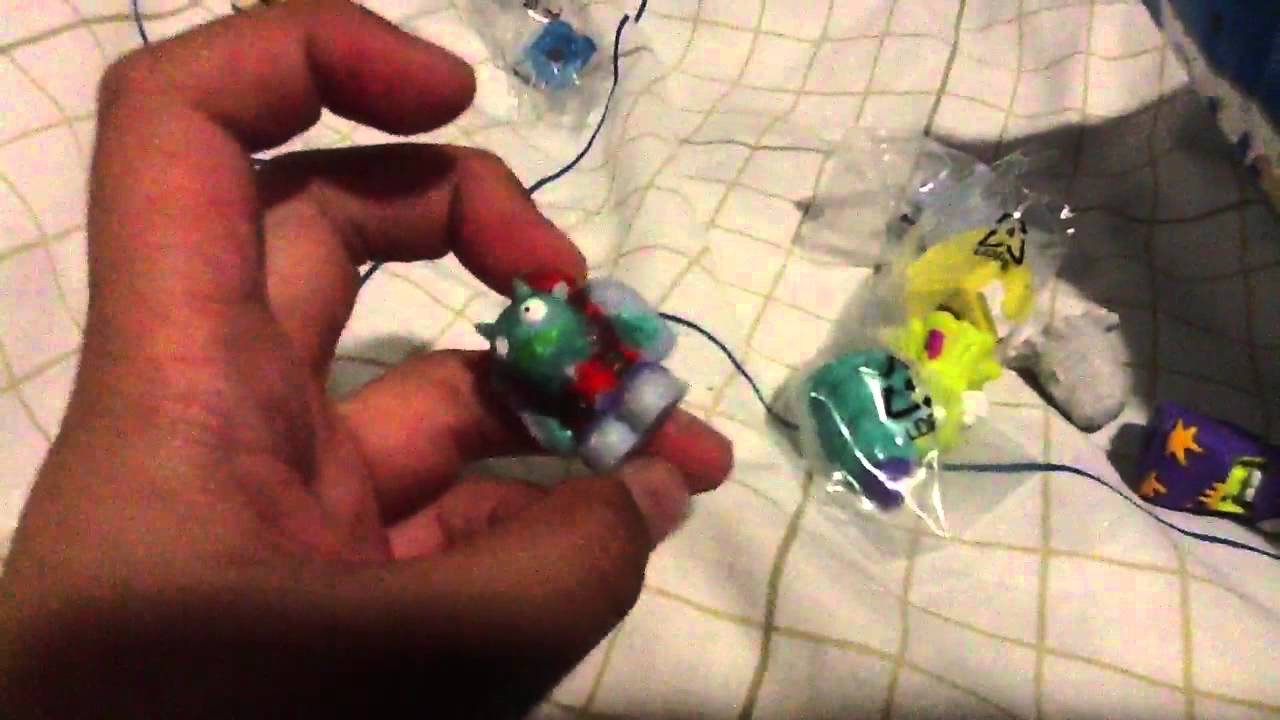 The Trash Pack 12 pack unboxing Pus Plop and Waste Worm - YouTube