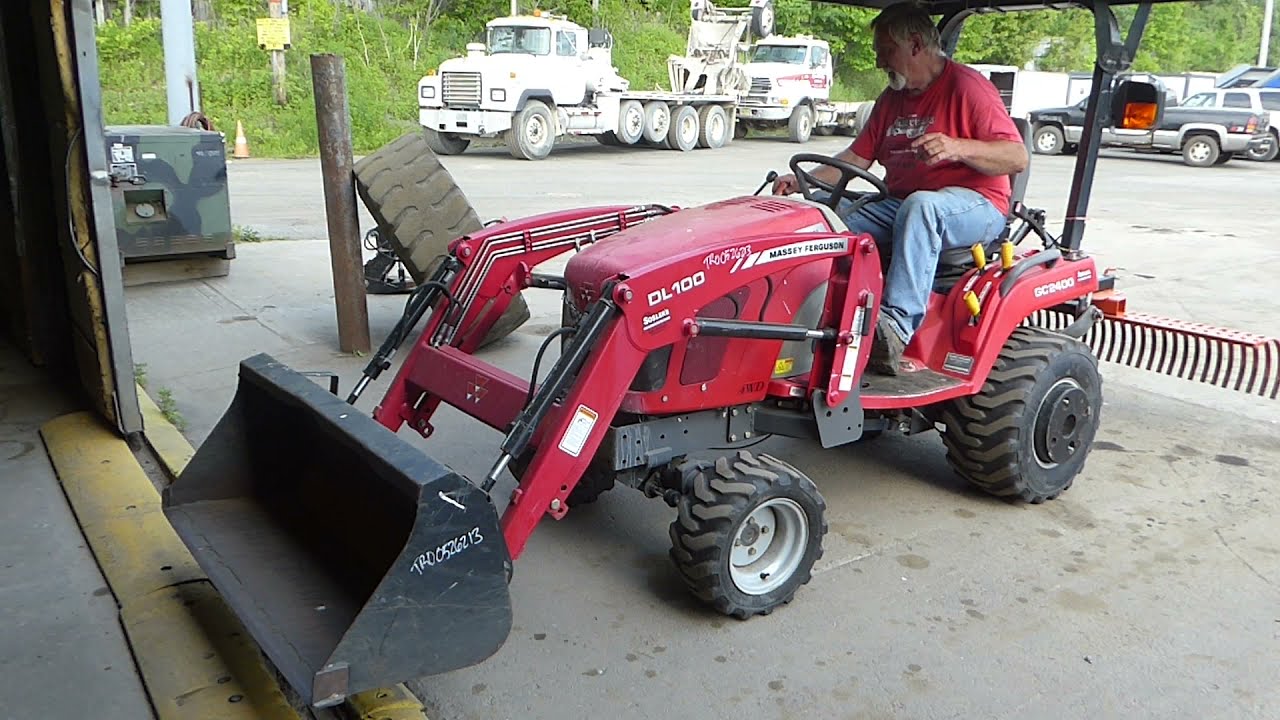 2012 Massey Ferguson GC2400 Tractor with Attachments - TRO 0526213 ...
