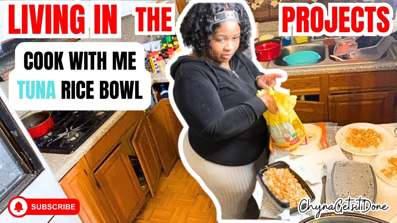 Living In The Projects || Cook Dinner With Me || STRUGGLE MEAL - YouTube
