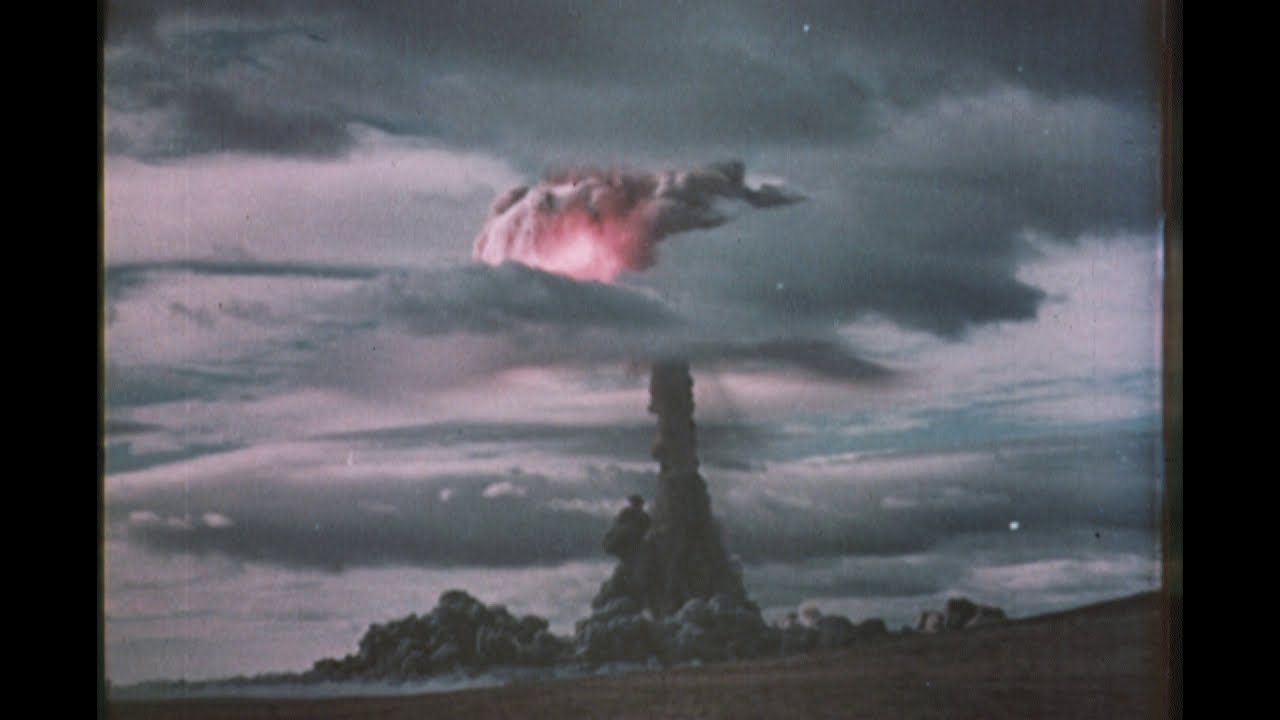 RDS-3 nuclear bomb - YouTube