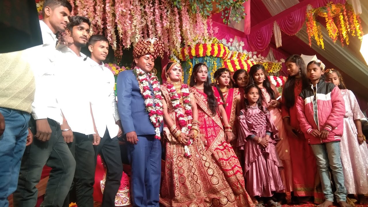 @@SADI ME STAGE SHOW!! HATHIYAHI - YouTube