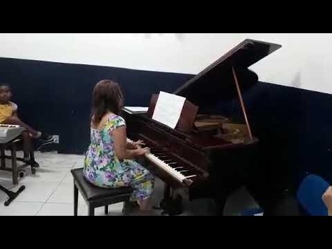 Aula de piano - YouTube