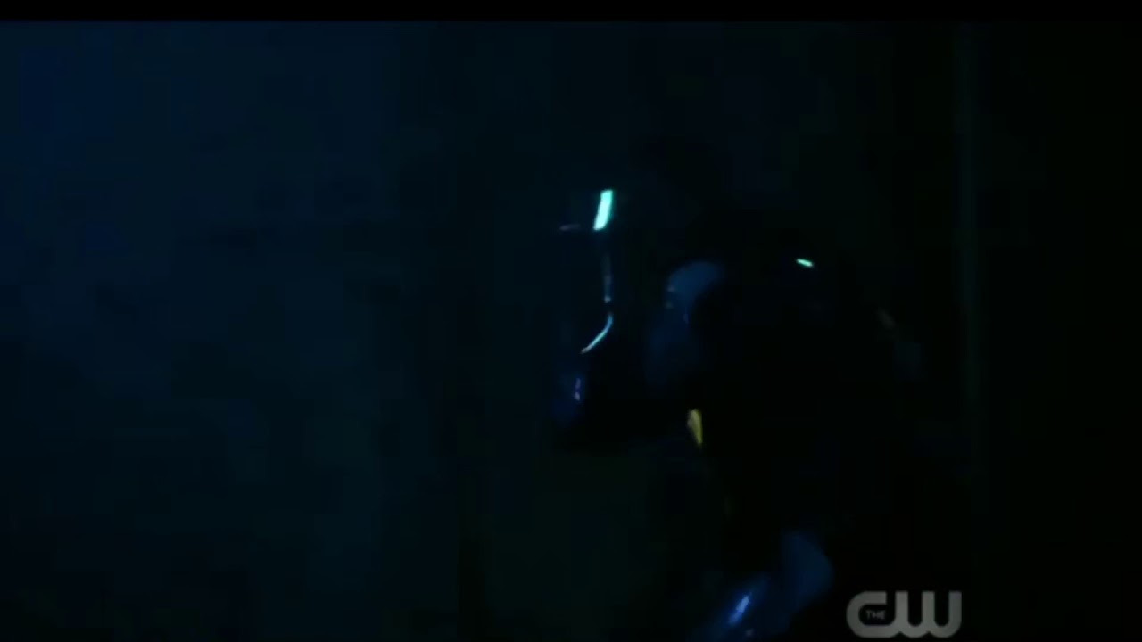 Syonide vs Black Lightning - YouTube