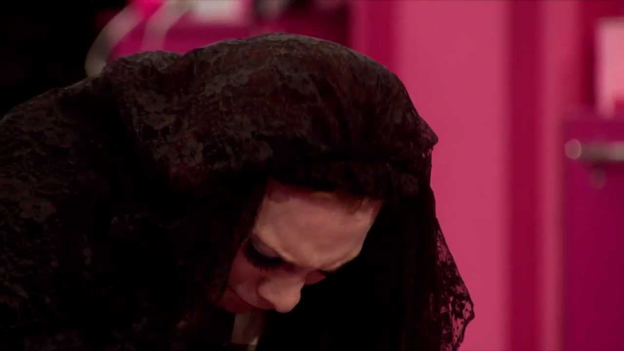RuPaul's Drag Race - Jinkx Monsoon in the crying game - YouTube