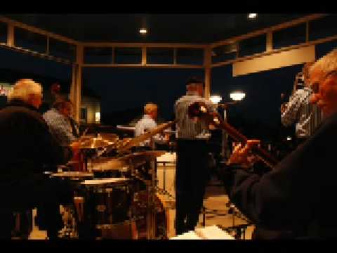 Jay Jay's Border Jazzmen - African Queen - YouTube