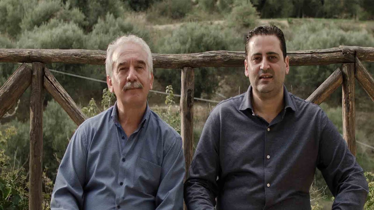 Μαδάρα εσύ, Σελένα εγώ - Στ.Βασιλάκης, Κ. Σαριδάκης - YouTube