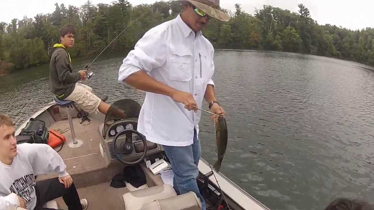 Senko Bass Fishing - Wacky Rigged Senko - YouTube