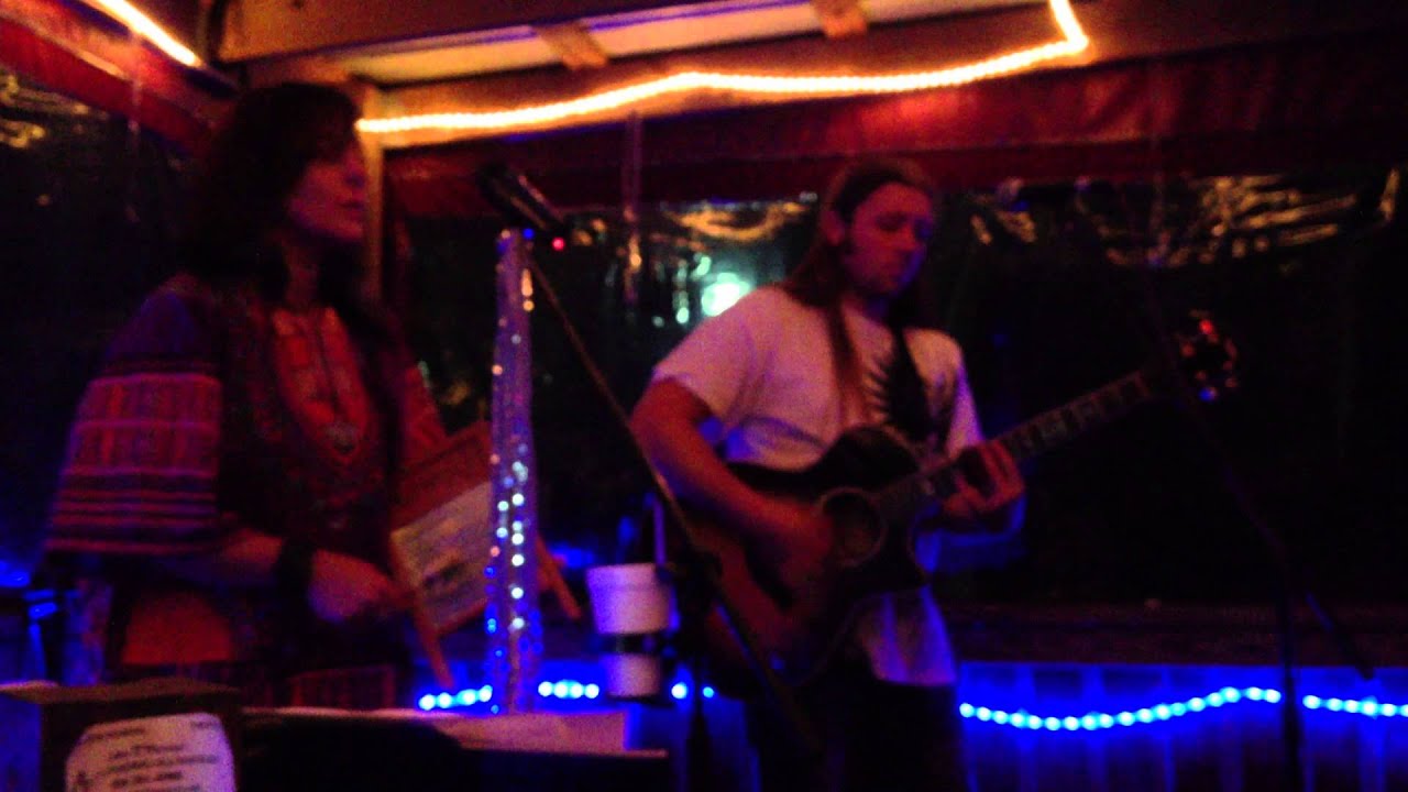 Shawna P. Pulls Out the Washboard for Live Acoustic Version of Can't ...