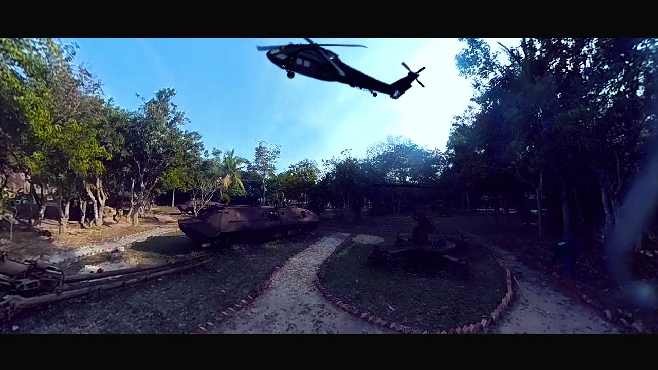 When a museum visit escalates quickly (CS/MTW HOMMAGE) - YouTube