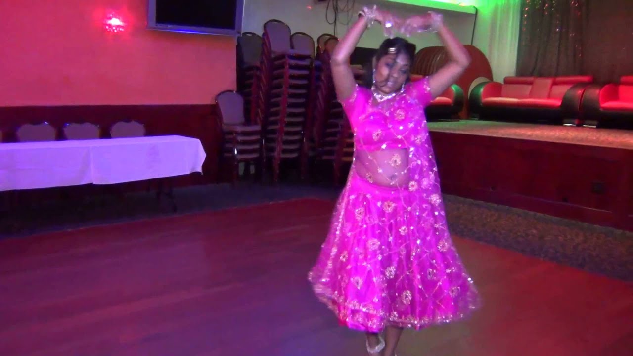 Sheena Balgobin dances at Miss Bollywood Diva Pageant 2015 - YouTube