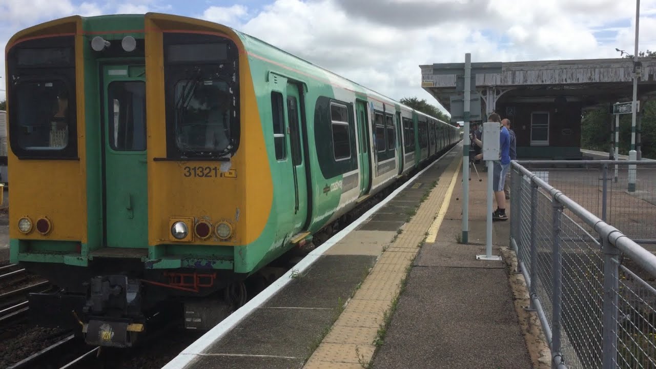 ‘LAST CLASS 313’ seen departing Barnham on A scrap run heading towards ...