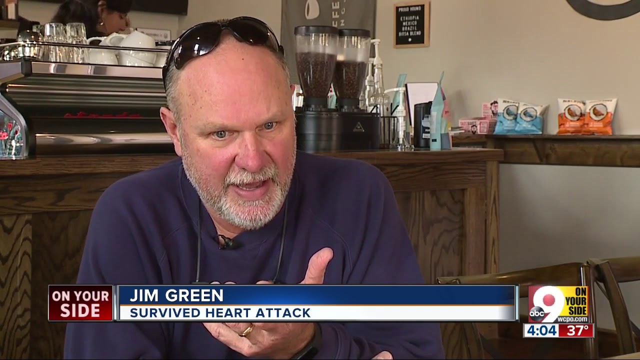 Cincinnati police 'angel' saves man from heart attack - YouTube