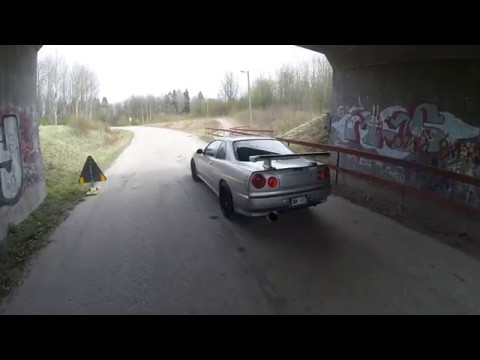 Nissan Skyline R34 GTT Rev limit 3\