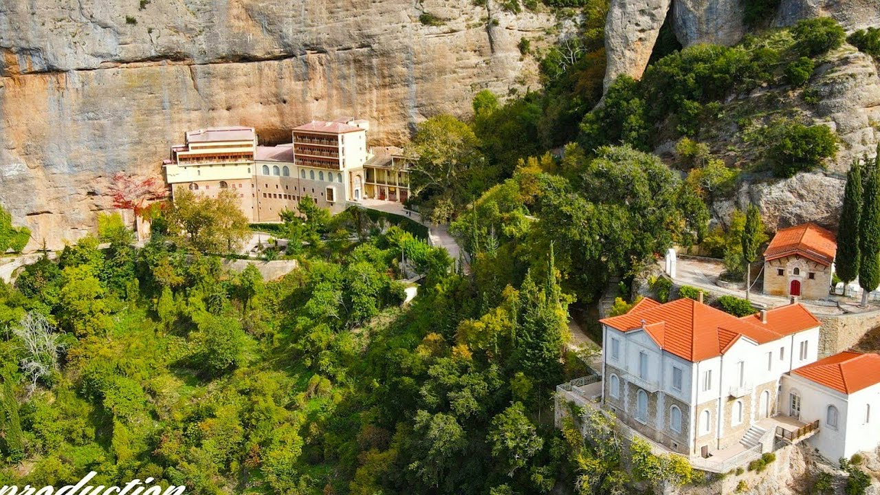 Μέγα Σπήλαιο - Καλάβρυτα: Η παλαιότερη μονή της Ελλάδας με σημαντικό ...