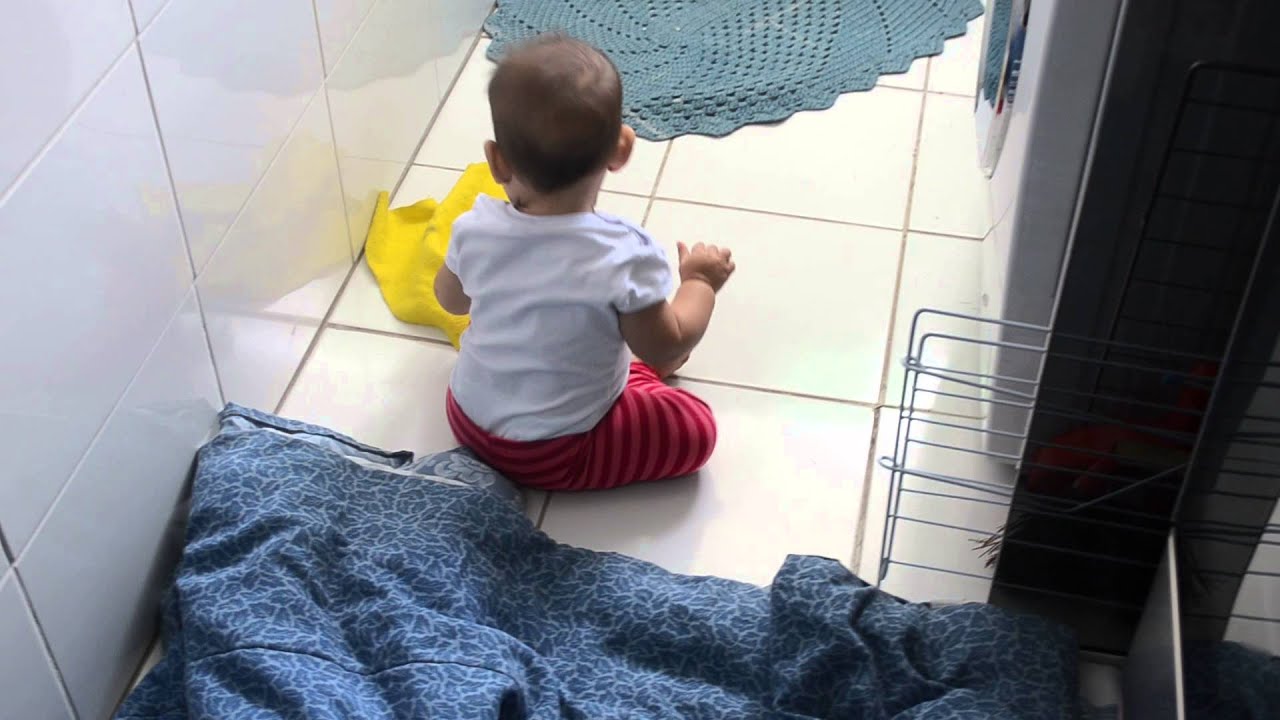 9 meses e 2 dias: passando pano - YouTube