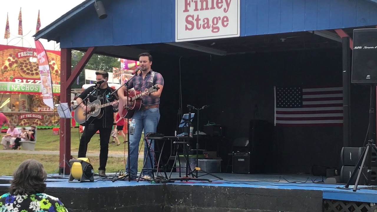 Justin Terry - Wave The Flag (Acoustic) - YouTube