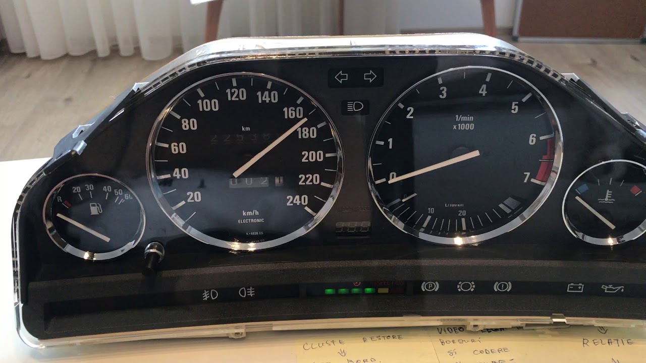 Refurbished BMW E30 Instrument Cluster, testing on bench! - YouTube