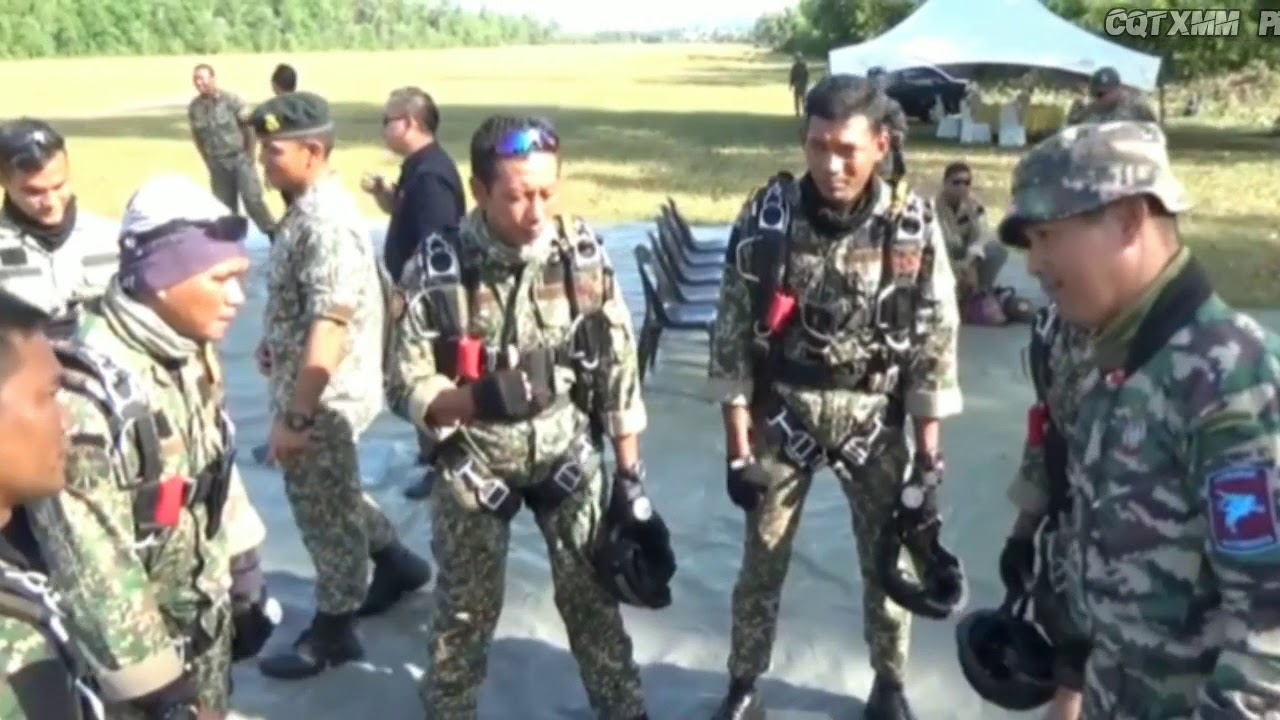 Free Fall With Special Forces Malaysia (GGK and VAT 69) - YouTube