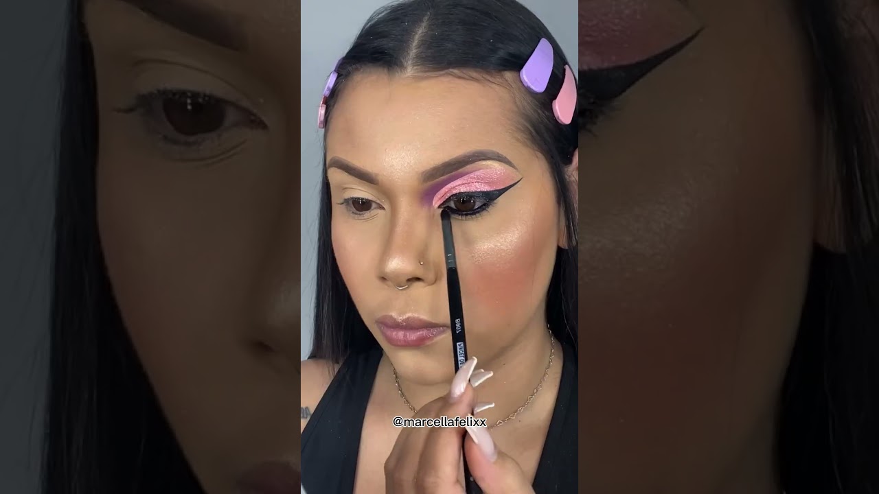 Como fazer maquiagem rosa 💜 #makeup #viral #youtubeshorts #maquiagem #make #tutorial #roxo #rosa ...