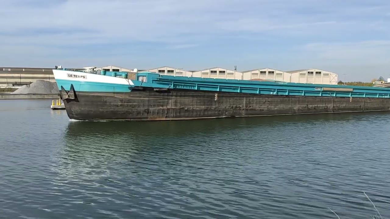 péniche ⚓ canal de l'Escaut Denain - YouTube
