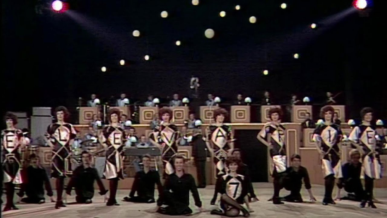 Gershon Kingsley "Popcorn" performed by The Orchestra & Ballet of ...