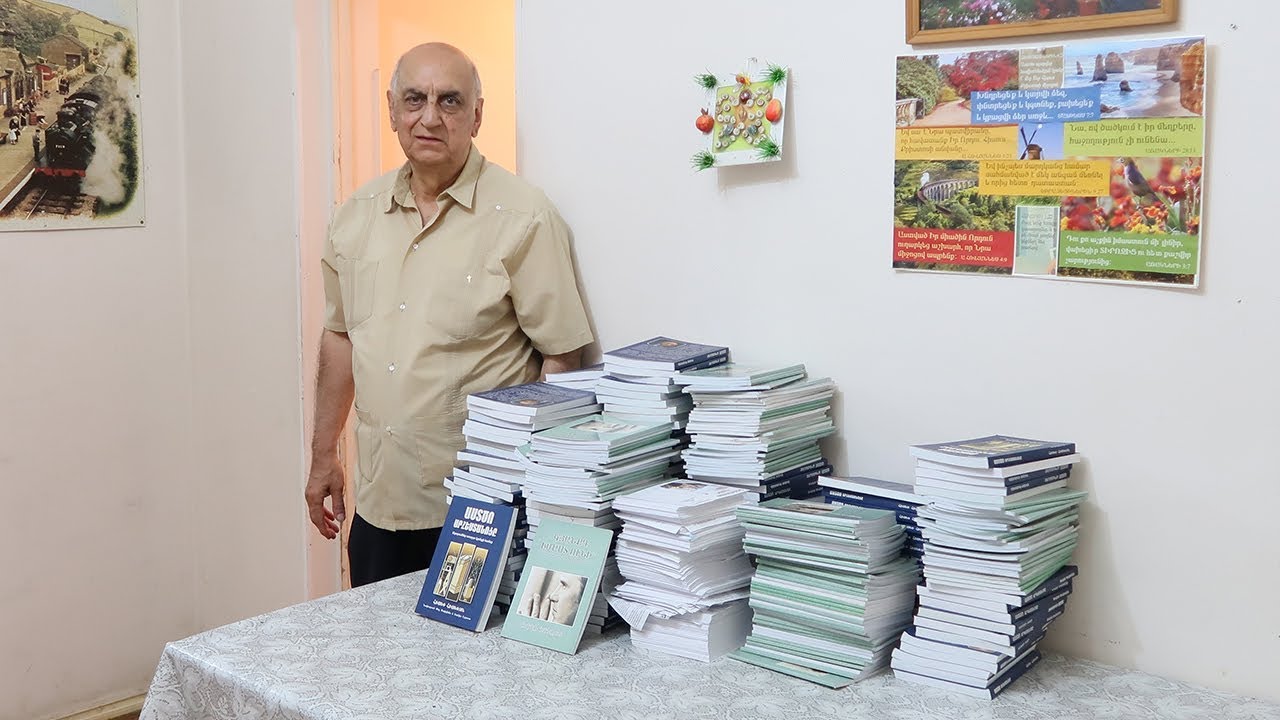 Distributing Books & Tracts | Armenia 2018 • Day 02 - YouTube
