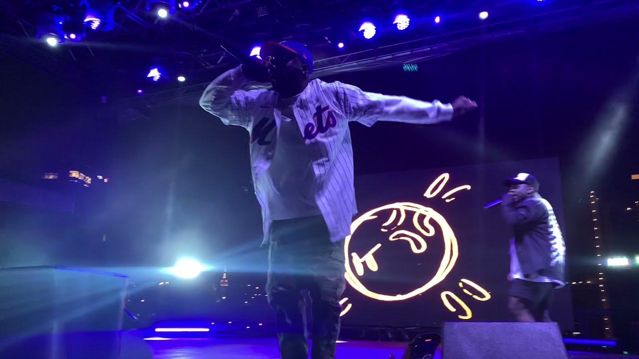 Isaiah Rashad - RIP Young (LIVE, Pier 17 NYC, 9/13/21) (Lil Sunny's ...