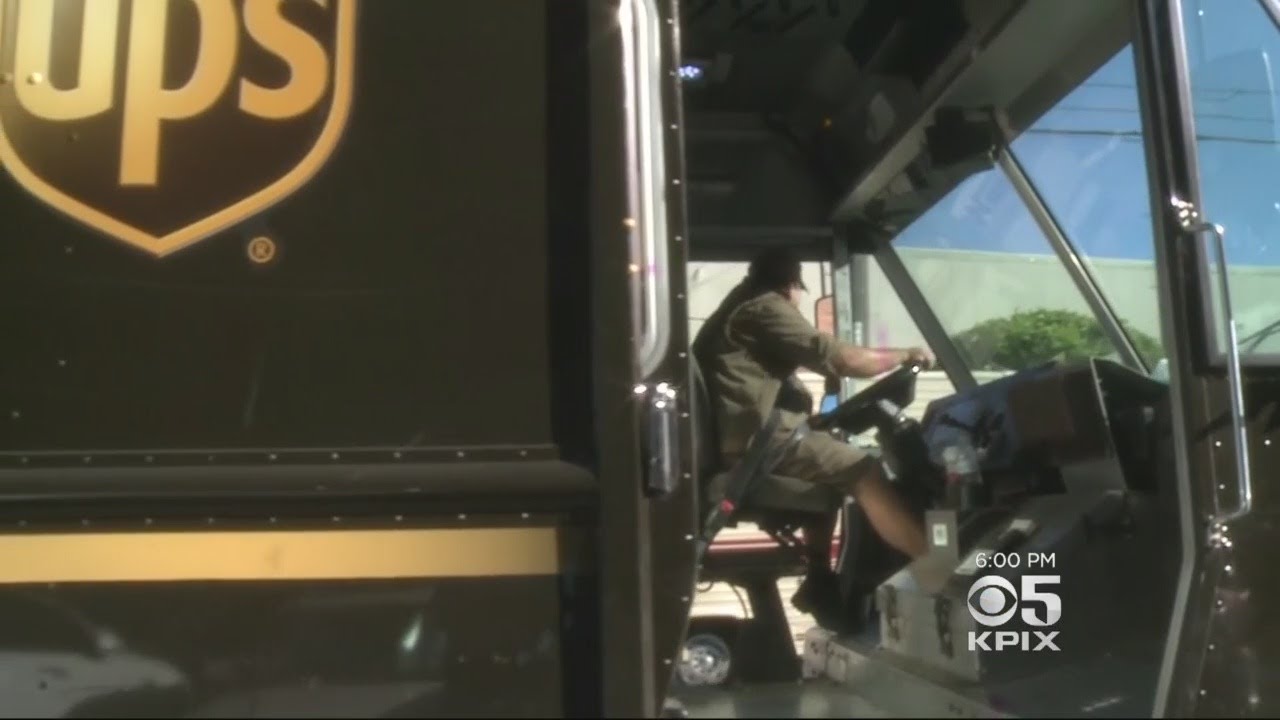 UPS Workers Delivering Overtime To Meet Online Purchasing Demands - YouTube