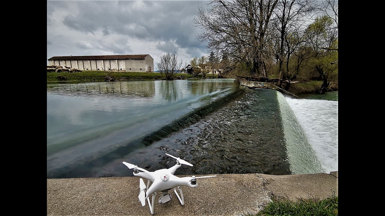 Reka Karas i njen mali Vodopad-prevodnica!!! - YouTube