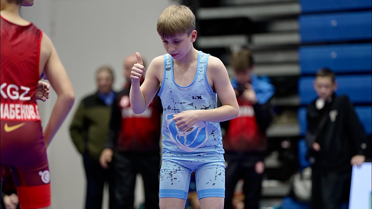 U13 Beksultan Tasmabekov (KGZ) vs Jasin Amerkhanov (DEN) 38kg. Greco-roman boys youth wrestling ...