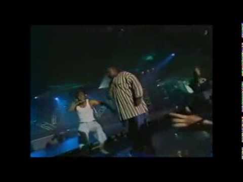 Coolio Feat LV- Gangsta Paradise (Live At NRJ Awards 1996) - YouTube