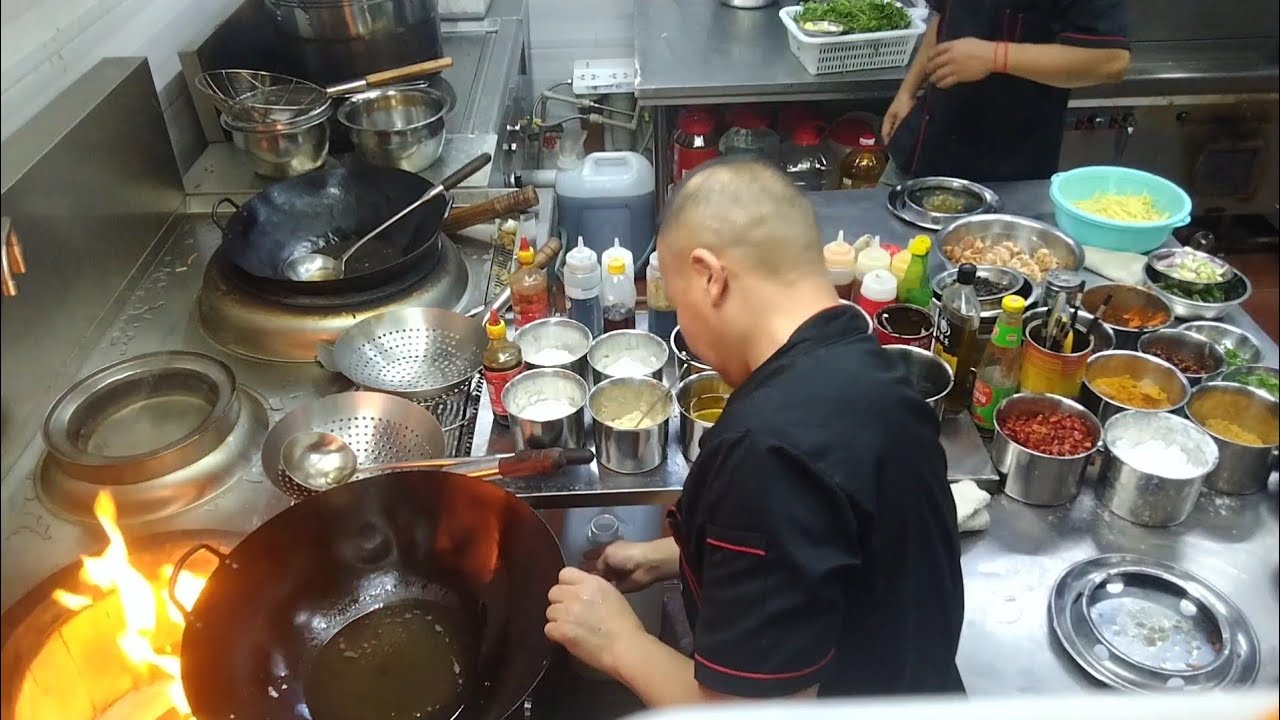 Chinese Cooking cuisine Siviral powerful fire skill - YouTube