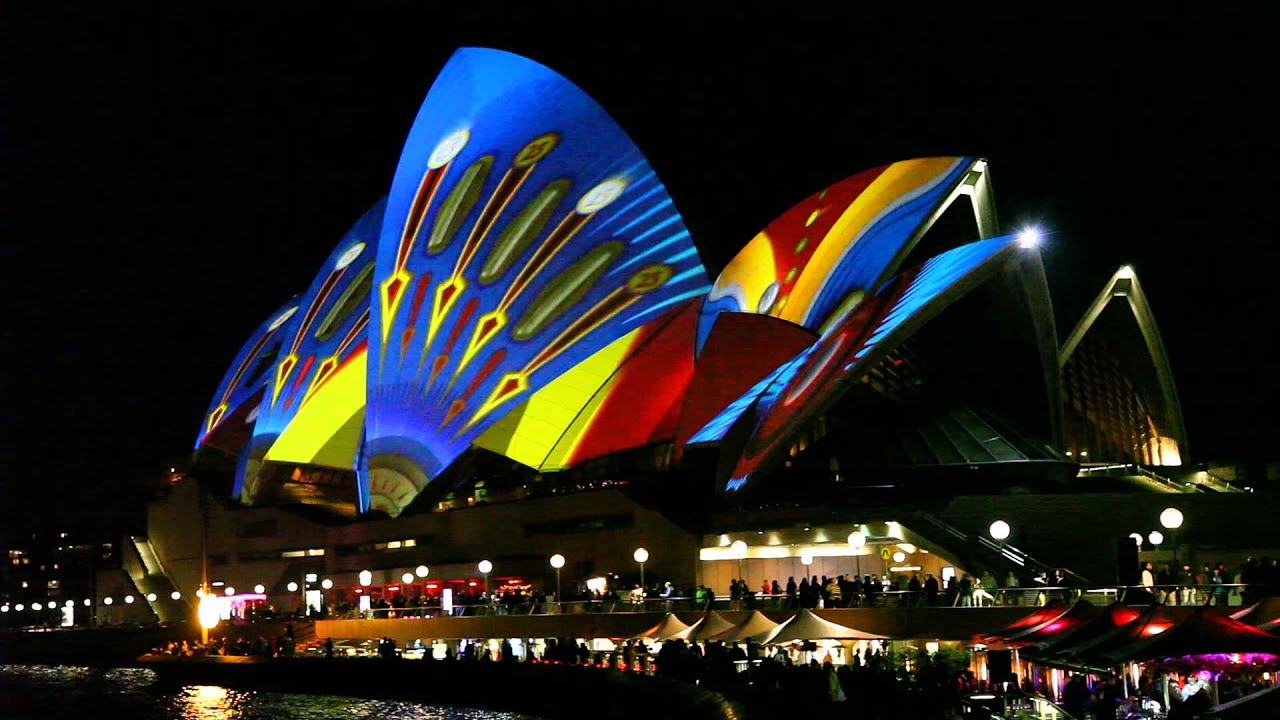 Ridiculously Amazing Pinball Machine Light Projection on Sydney Opera ...