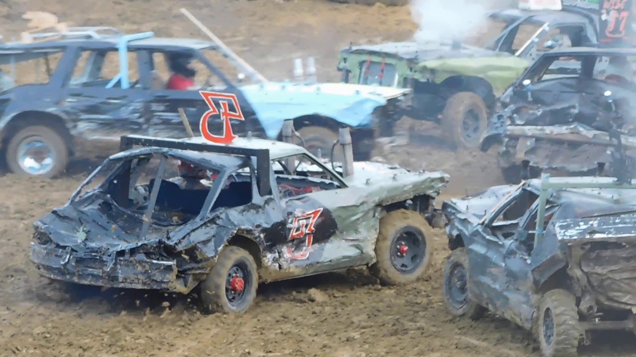 2018 hancock county spring demo derby - YouTube