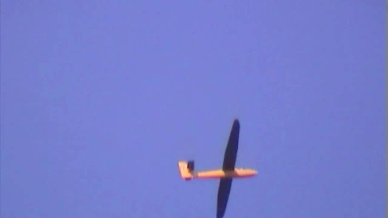 Erstflug L213 A - YouTube