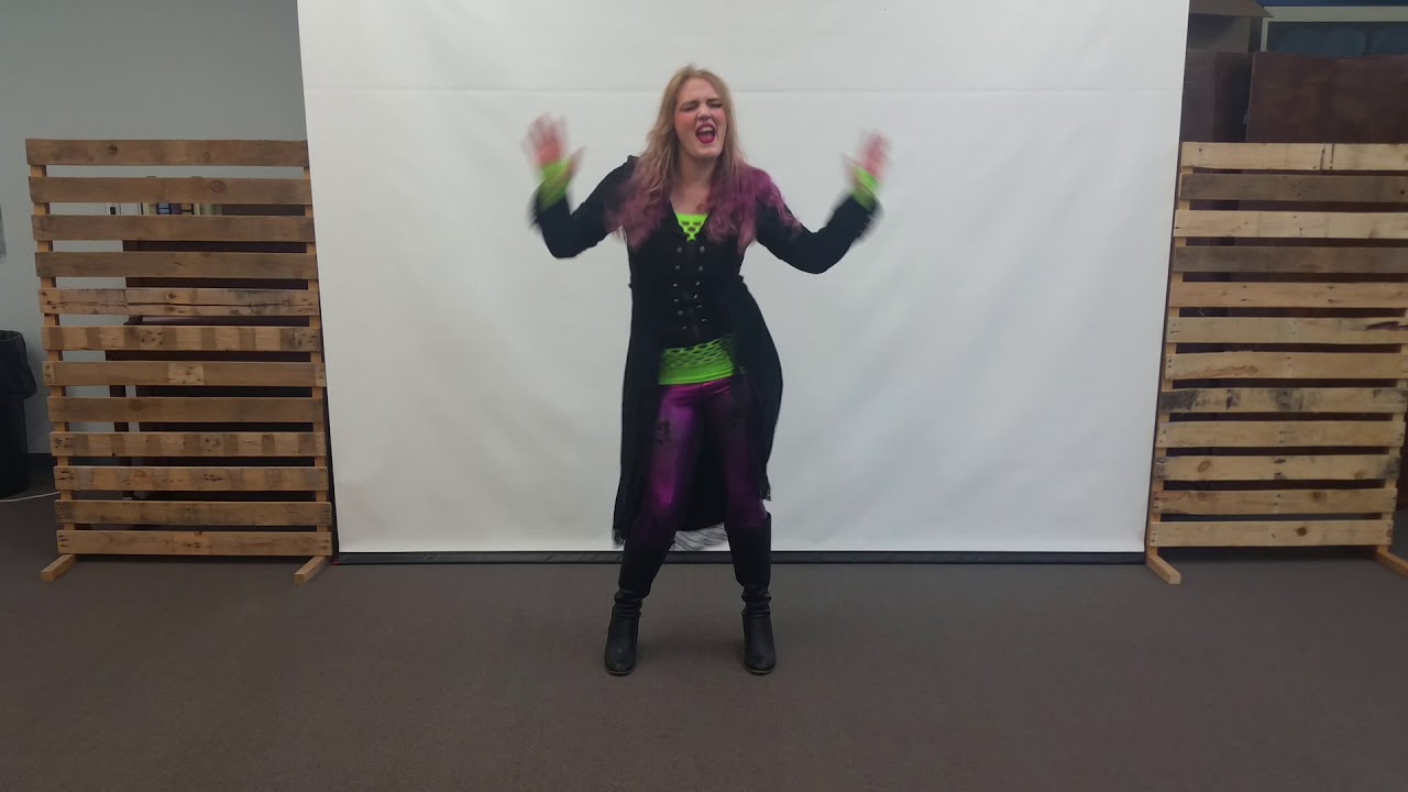 Motley Sue Dance Off - YouTube