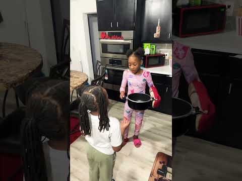 It’s hot on the Bottom 😂😂😂 #cherryberry