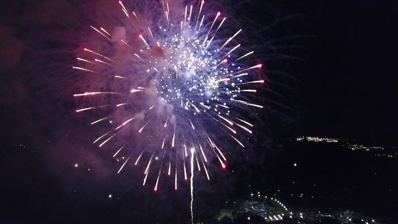 Fireworks up close with mavic pro. - YouTube