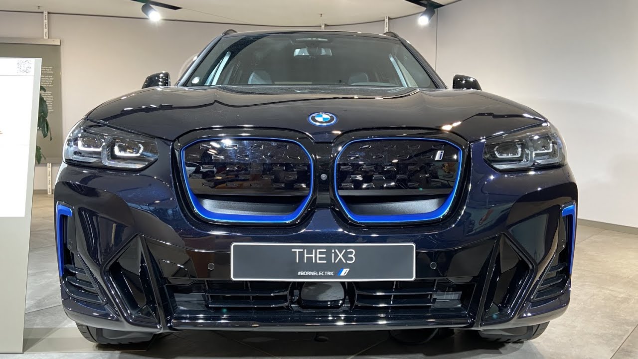 2024 BMW iX3 G08 in M Carbonschwarz metallic - YouTube