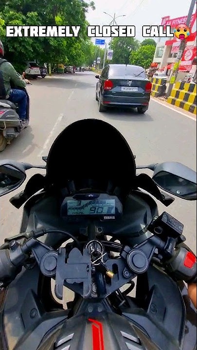 Crash hote hote bach gya || R15 live crash bacha || Bike rider || R15v3|| fast rider || Top ...