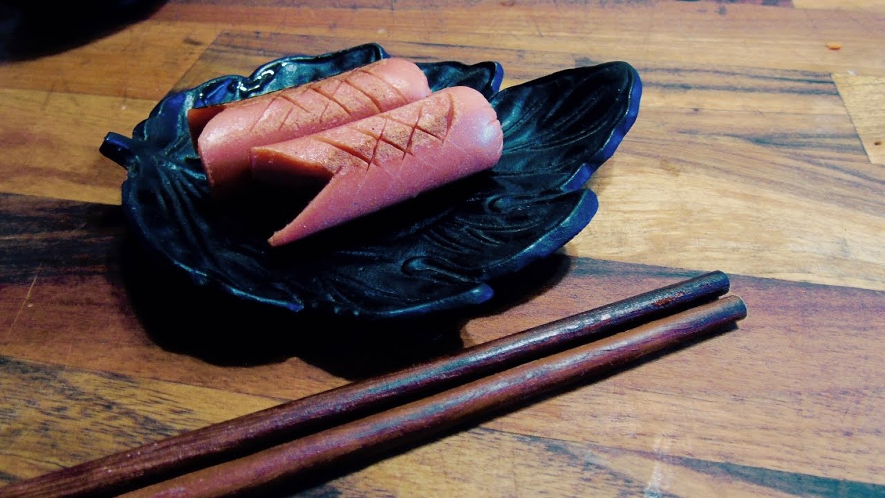 Bento Basics - hot dogs - YouTube