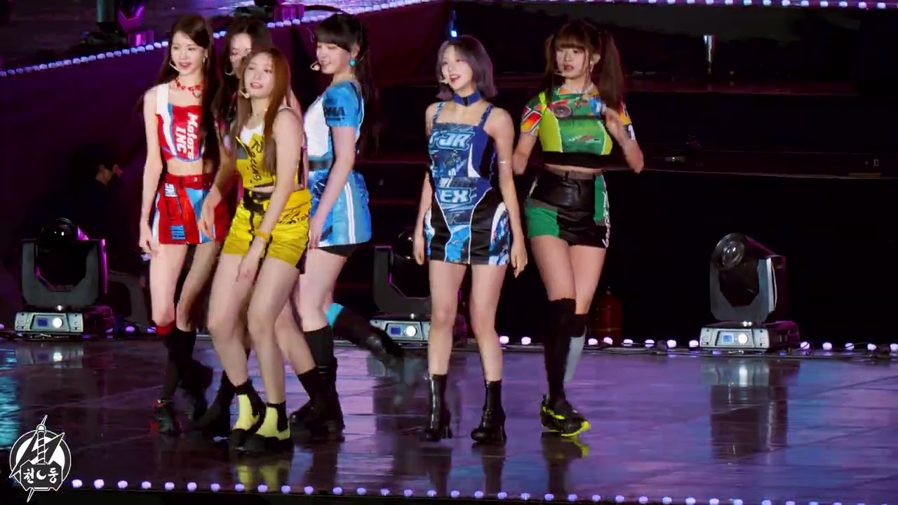 아이브 가을 'After Like + ELEVEN + LOVE DIVE' IVE GAEUL (221007) Fancam By ...