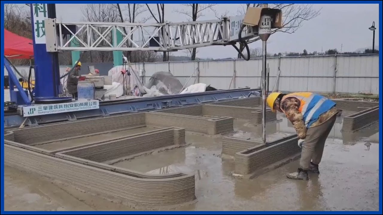 Printing Concrete 3D project on site - YouTube