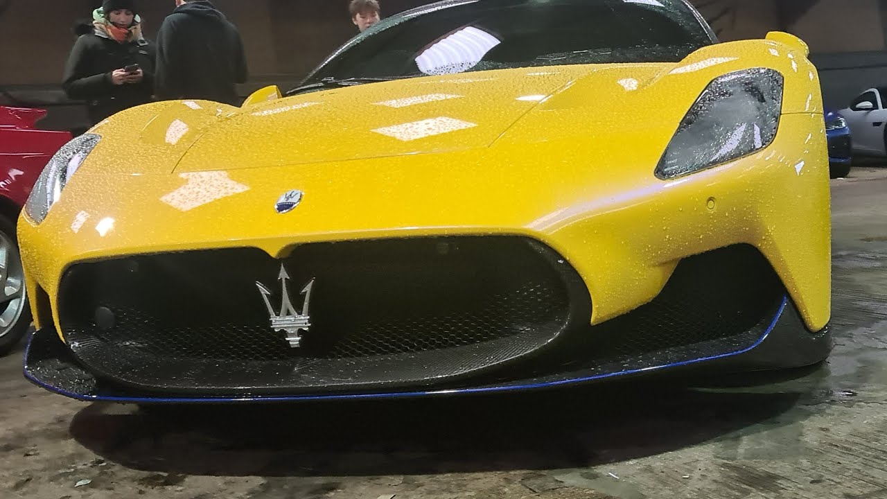 queen square car club meet at Easter Compton farm shop 14/01/2023 - YouTube